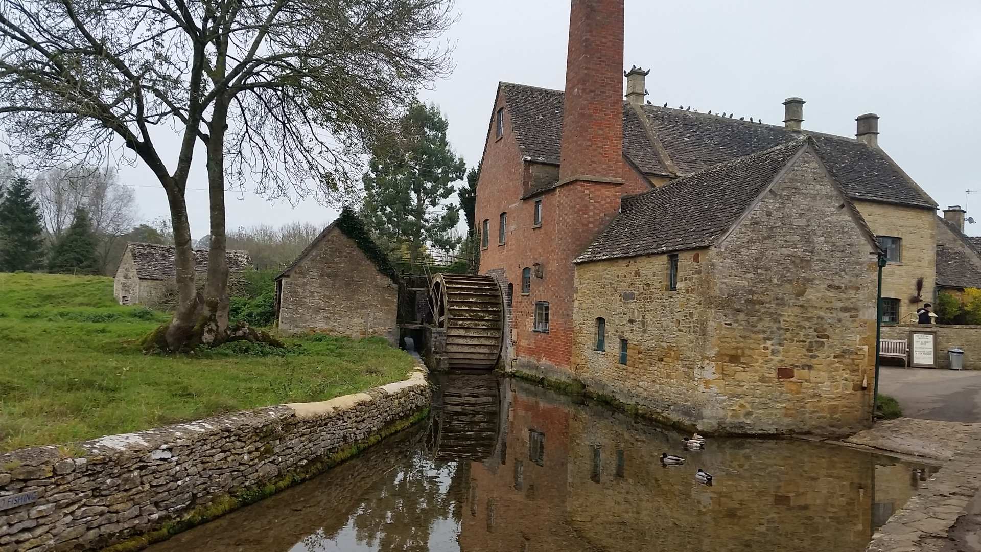 Cotswolds 2-Day Short Break — Contours Walking Holidays