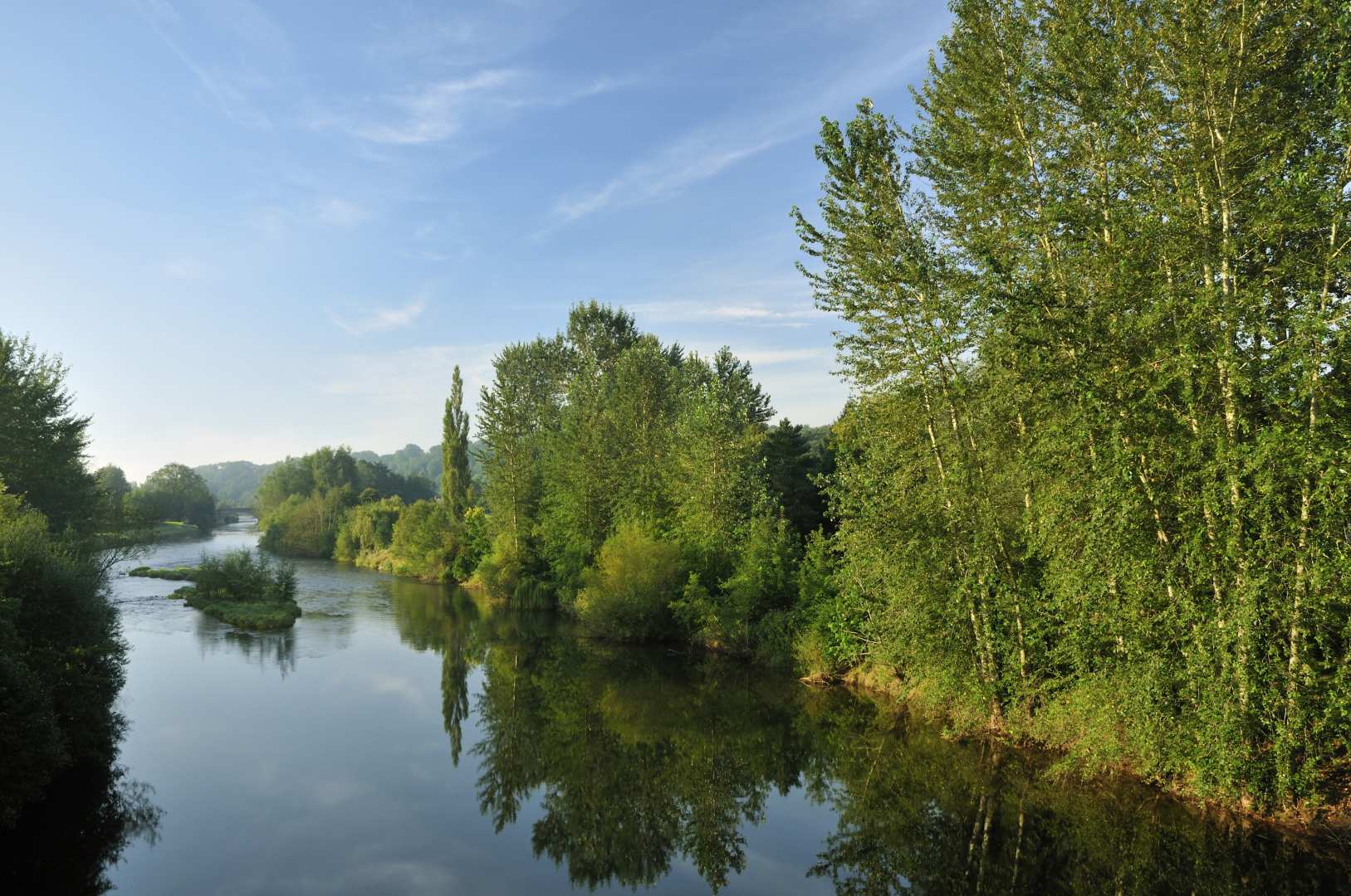 Usk Valley Walk — Contours Walking Holidays
